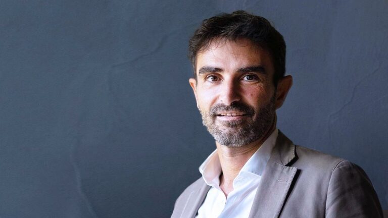 Leadership & Management Team - Akeron Corporate Website